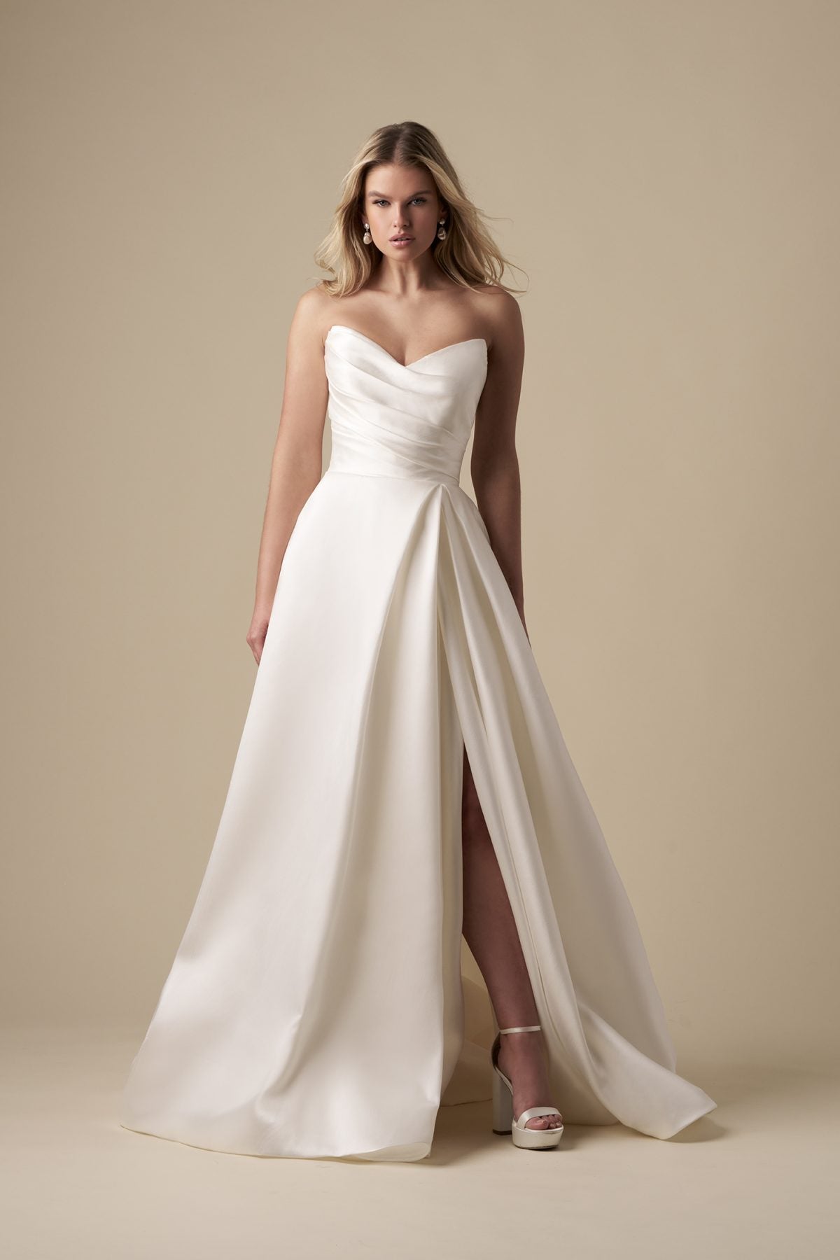 Timeless Strapless A-Line With Slit | Kleinfeld Bridal