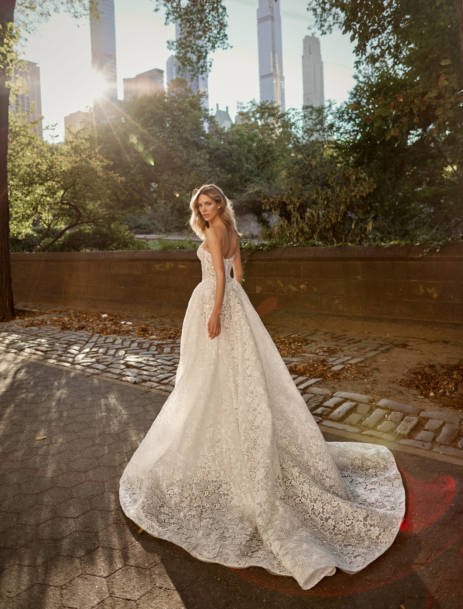 Romantic Basque-Waist Lace Ball Gown | Kleinfeld Bridal
