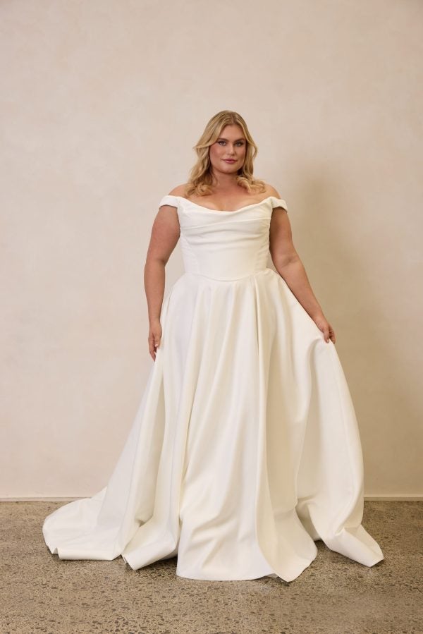 Sophisticated A-Line Wedding Dress With Basque Waist | Kleinfeld Bridal